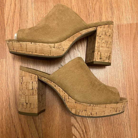 Universal Thread | Shoes | Universal Thread Platform | Poshmark